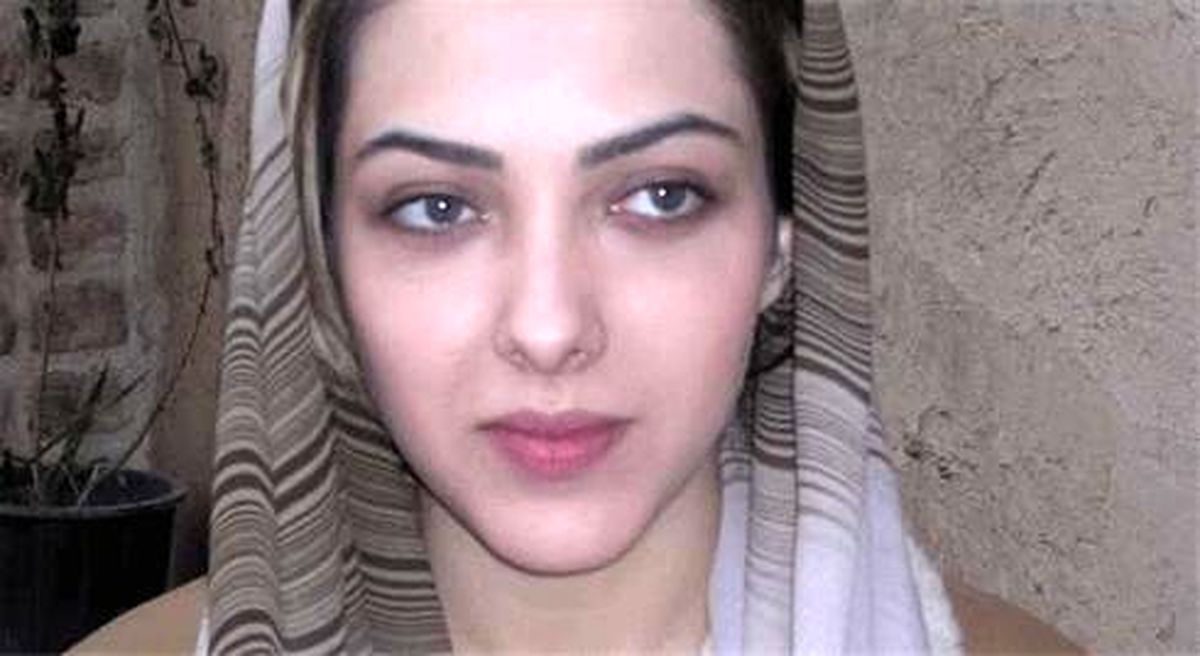 چهره “زیباترین بازیگر زن ایرانی” بدون‌ آرایش عکس